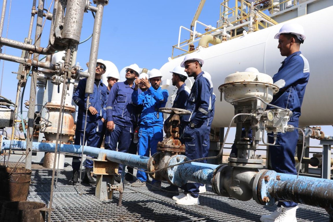 The College of Engineering at Al-Ayen Iraqi University on a scientific ...